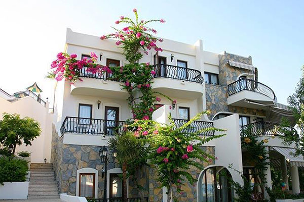 جاهای دیدنی اسپارتا | معرفی مراکز تاریخی + تفریحی و تجاری