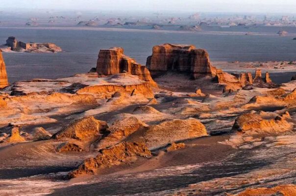 Shahdad Kalouts Desert | the biggest sand cliffs in the world