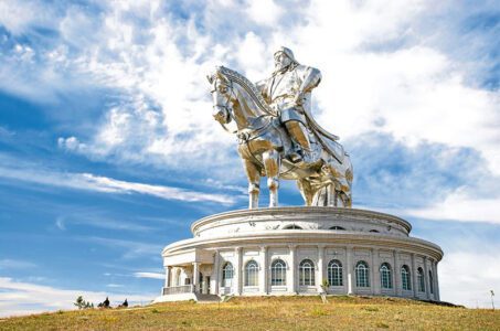 The largest statues in the world | Giant statues in one frame