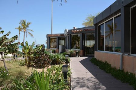 Kish travel guide | Peace in the midst of amazing waves