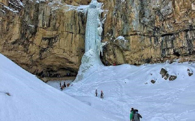 iran ice waterfalls | A breathtaking experience of winter ...