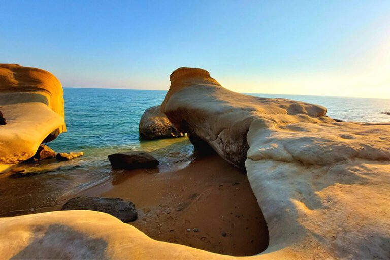 Stunning Coastlines of Iran | flysepehran Magazine, No. 28